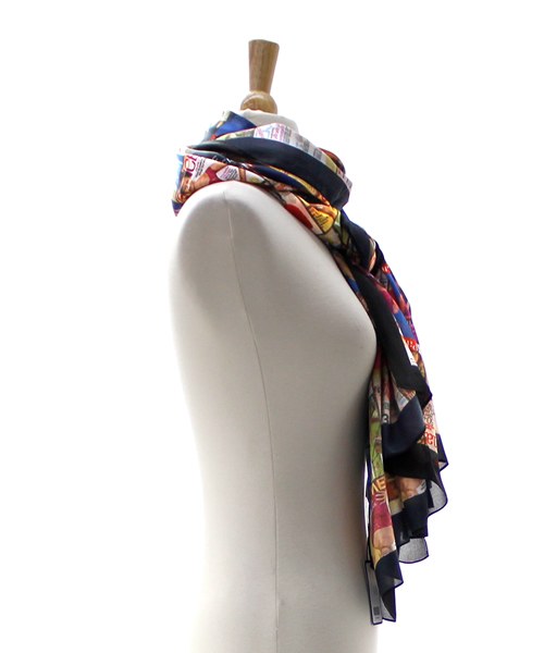 Magazine Cover Collage Scarf OS803